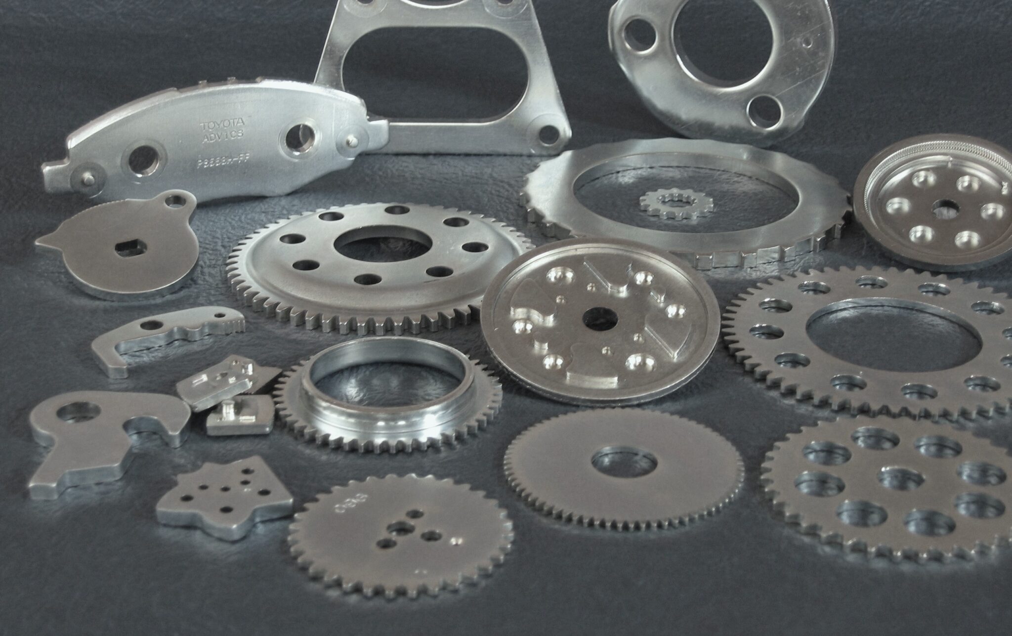 ファインブランキング加工とは？仕組みからメリット・デメリット、導入・金型製作のポイントまで | FS WORKS 愛知・静岡・浜松の精密プレス ...